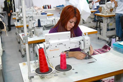 Taller de Capacitación de Alta Tecnología en Vestuario y Textiles ...